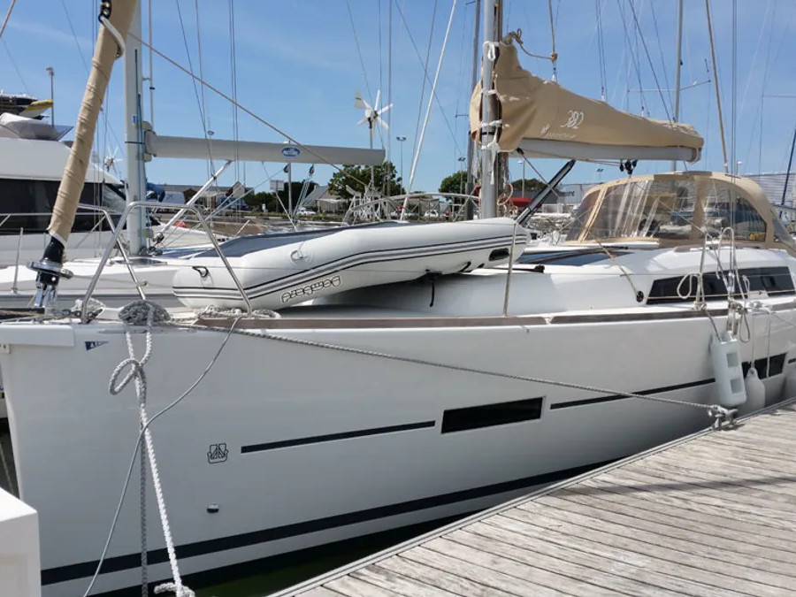 Rent a Dufour 382 Grand Large 2016 Sailing Yacht in Port du Crouesty ...