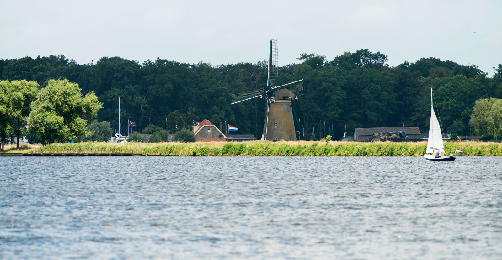 Boat Rental Landsmeer | Yacht Charter | Tubber